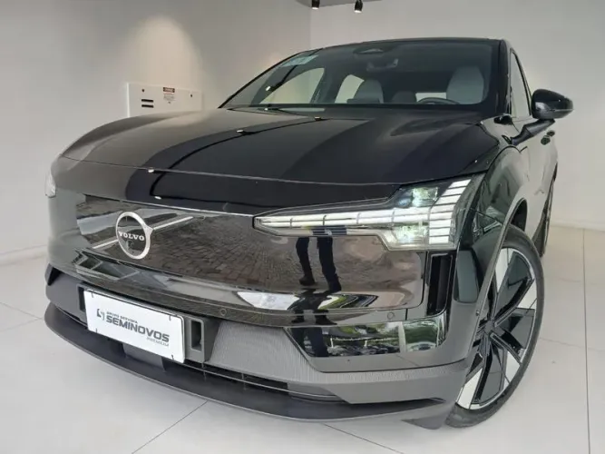 Volvo EX30 E60 Ultra (elétrico) Usados e Novos