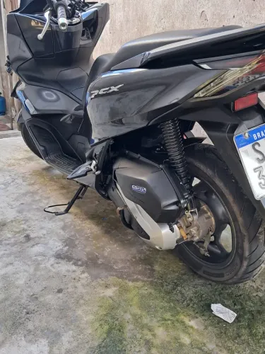Motos Honda PCX 2023 no Brasil