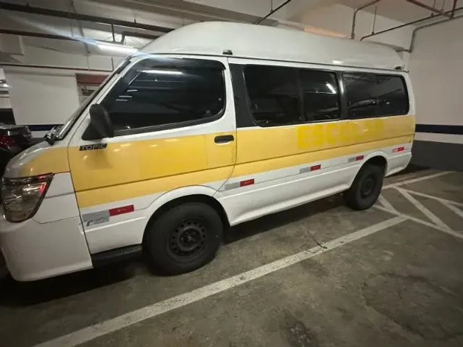 "carro escolar" no Brasil