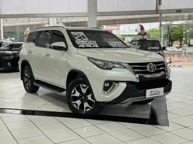 Toyota Hilux SW4 SRX 4X4 2.8 TDI 16V Dies. Aut. Usados e Novos