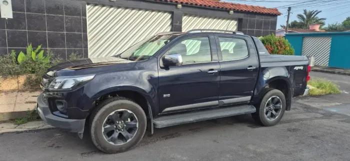 "carro azul" no Brasil