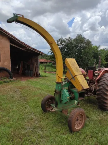 "ensiladeiras" no Brasil