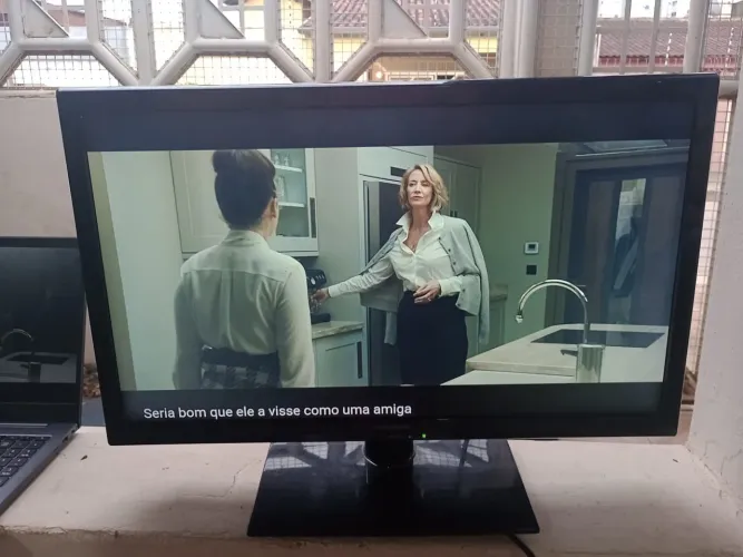 "tv de led 24 polegadas" - TVs no Brasil