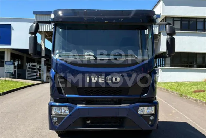 "caminhoes iveco tector" no Brasil