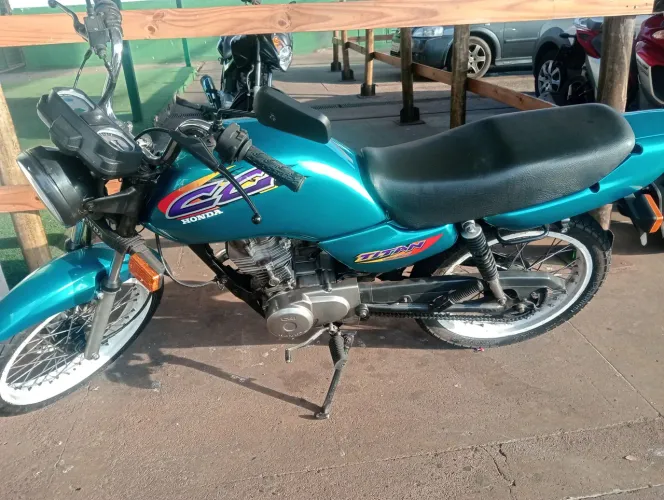 Motos Honda CG 1999 no Brasil