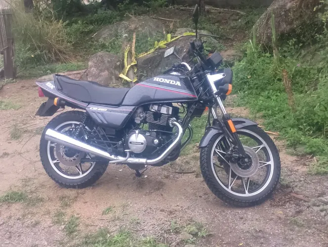 Motos Honda CB 450 DX no Brasil