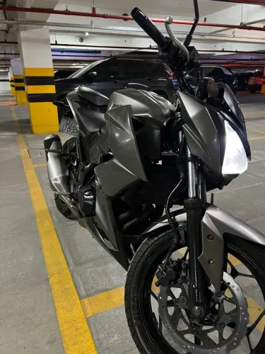 Motos Kawasaki Z 300 no Brasil