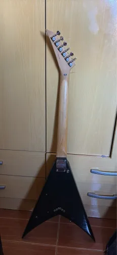 "jackson flying v" no Brasil