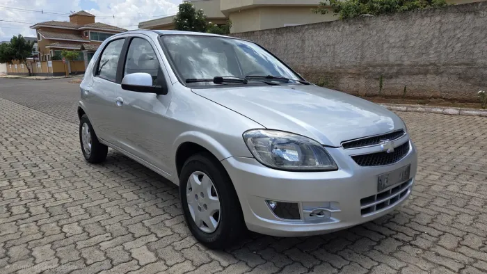 Chevrolet Celta Spirit/ LT 1.0 MPFI 8V Flexp. 5P Usados e Novos no DF