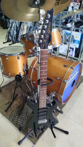 "warlock guitarra" - Instrumentos musicais no Brasil