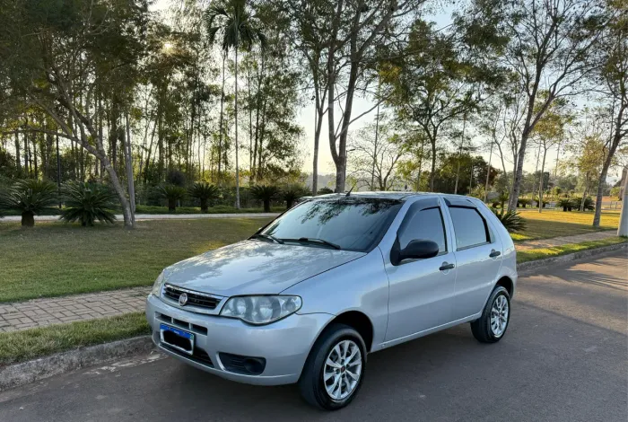 Fiat Palio Celebration 1.0 Fire Flex 8V 4P Usados e Novos