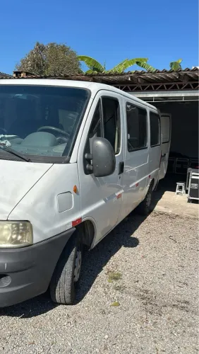 "vans de 16 lugares" no Brasil