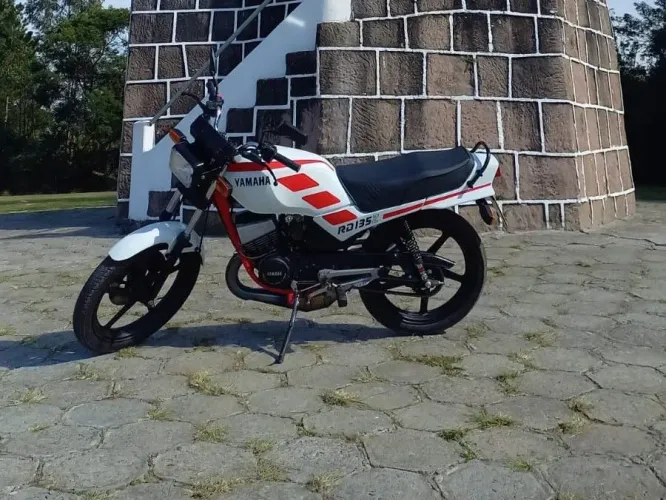 Motos Yamaha RDZ no Brasil