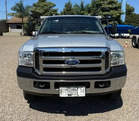 "f4000 4x4" no Brasil