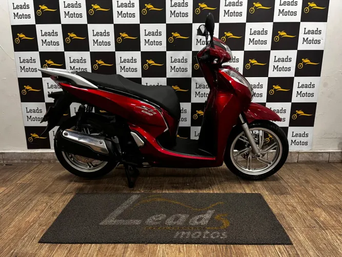 Motos Honda SH 300i no Brasil