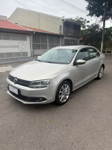 Volkswagen Jetta 2012 Usados e Novos