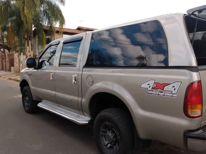 "caminhoes ford 3 4" no Brasil