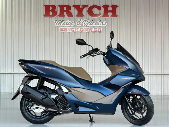 Motos Honda PCX 2025 no Brasil