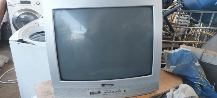 "tv de tubo" - TVs no Brasil