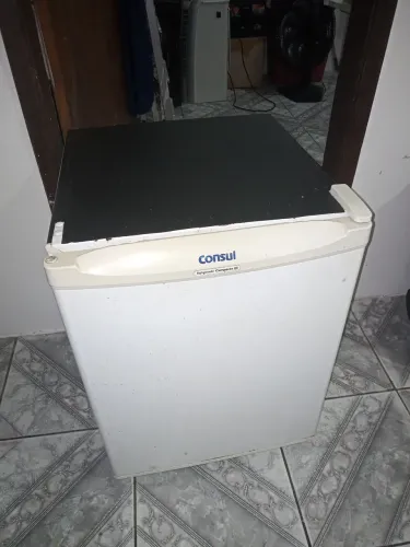 "frigobar seminovos" - Geladeiras e Freezers no Brasil