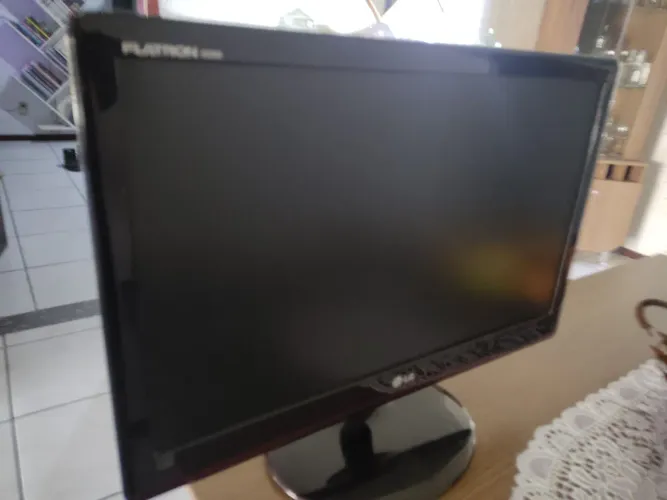 "lg flatron 22" no Brasil