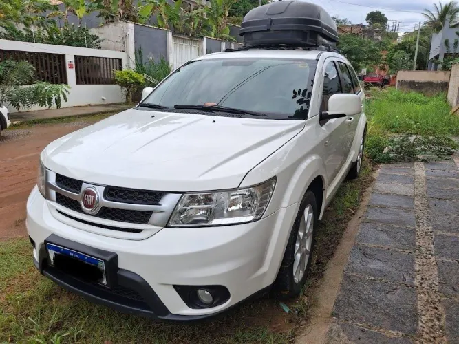 "carros com 6 lugares" - Carros Usados e Novos à venda