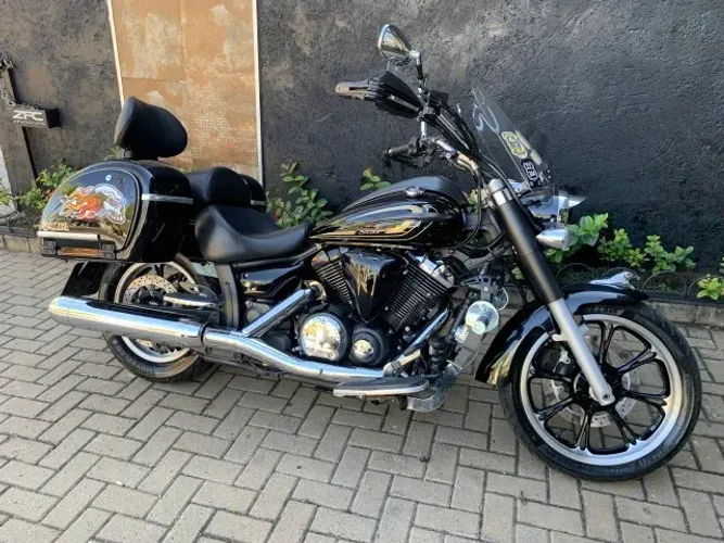 Motos Yamaha XVS 950 Midnight Star no Brasil