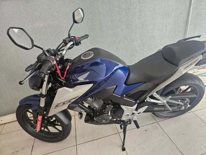 Motos Honda CB 300f Twister Flex 2025 no Brasil
