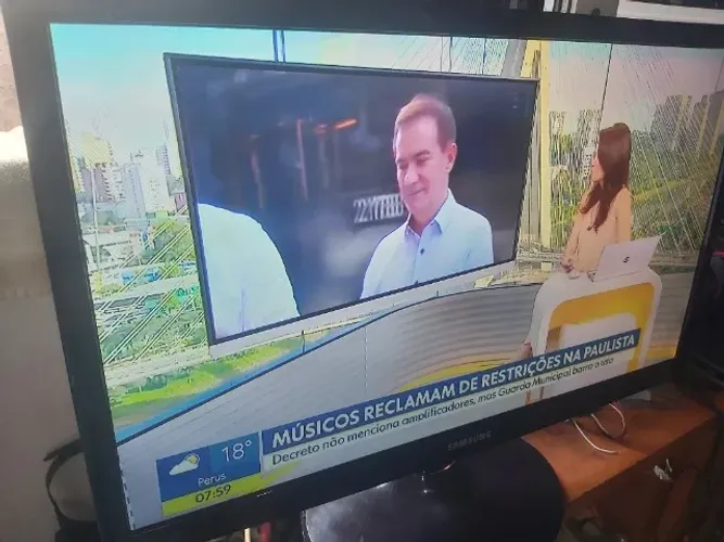 "tv de led 24 polegadas" - TVs no Brasil