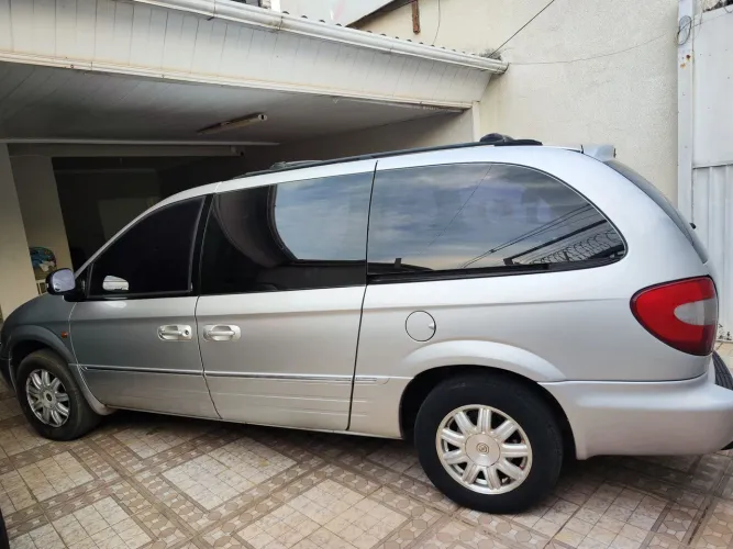 "grand caravan" no Brasil