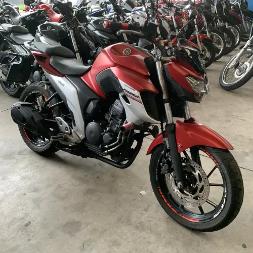 Motos Yamaha FZ25 2018 no Brasil