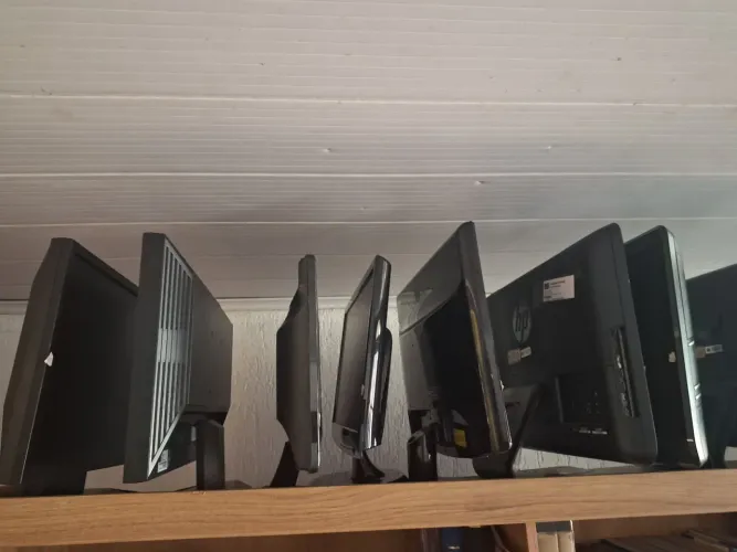 "monitores de 20 polegadas" - Monitores no Brasil