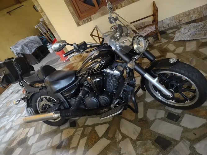 Motos Yamaha XVS 950 Midnight Star no Brasil