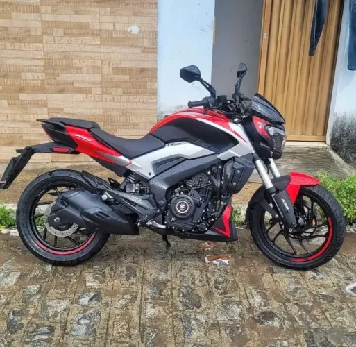 Motos Bajaj Dominar 250 no Brasil