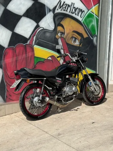 Motos Yamaha RD 135 no Brasil