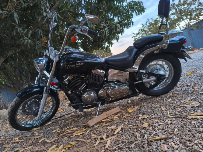 Motos Yamaha XVS 650 Drag Star no Brasil