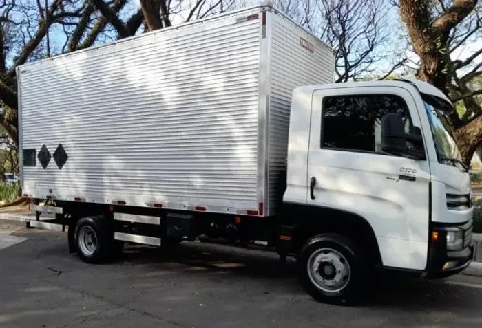 "caminhao vuc" - Caminhões no Brasil