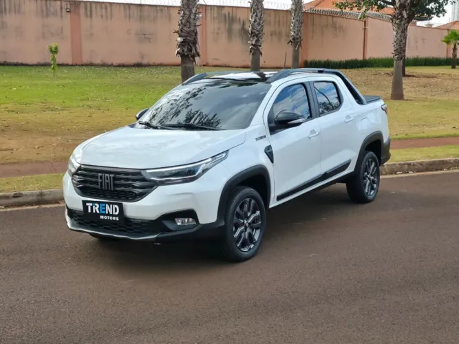 Fiat Strada Volcano 1.3 Flex 8V CD Aut. Usados e Novos