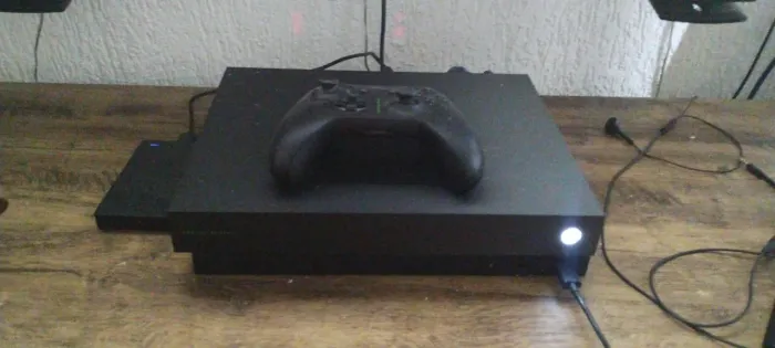 "xbox one scorpio" - Consoles de Vídeo Game no Brasil