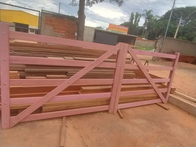 "porteira de madeira" no Brasil