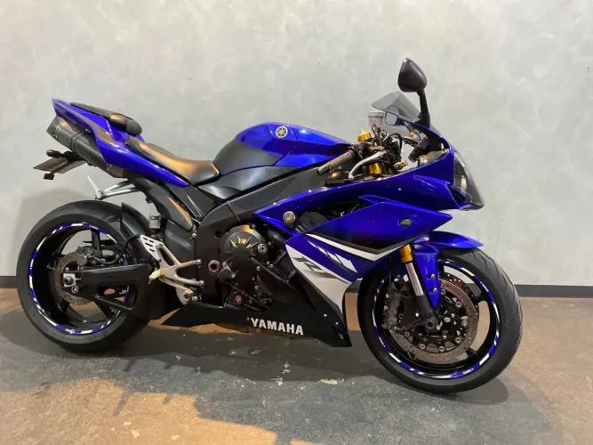 Motos Yamaha YZF R-1 1000 no Brasil
