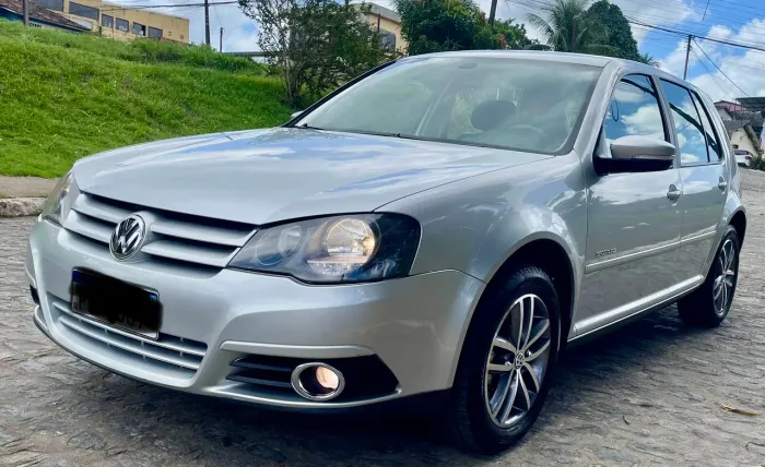 Volkswagen Golf Sportline 2.0 MI Total F. 8V Tip. Usados e Novos