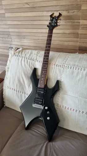 "warlock guitarra" - Instrumentos musicais no Brasil