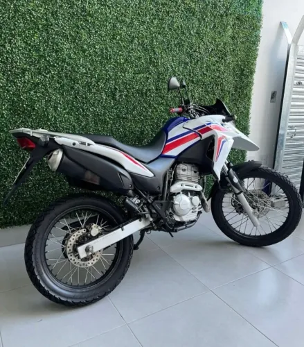 Motos Honda XRE 300 Rally Flex no Brasil