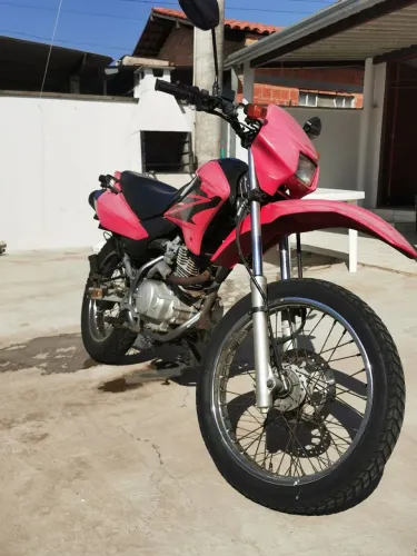 Motos Honda NXR 150 Bros ESD no Brasil