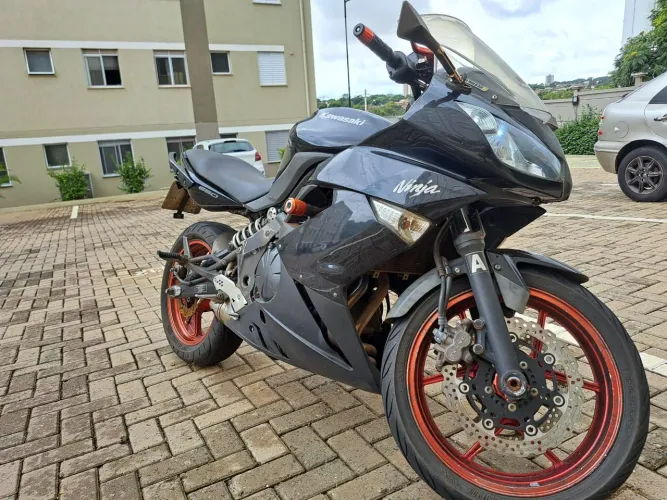 Motos Kawasaki Ninja 650r 649cc no Brasil