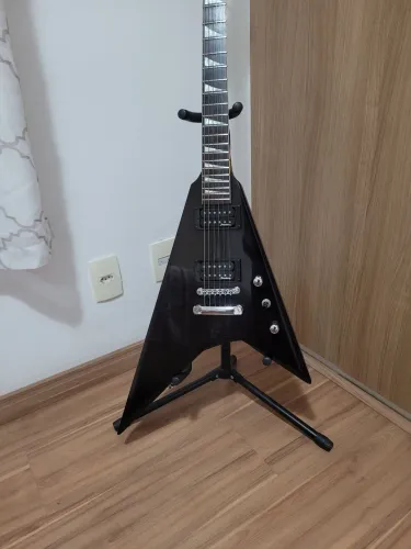 "guitarras flying v" - Instrumentos musicais no Brasil