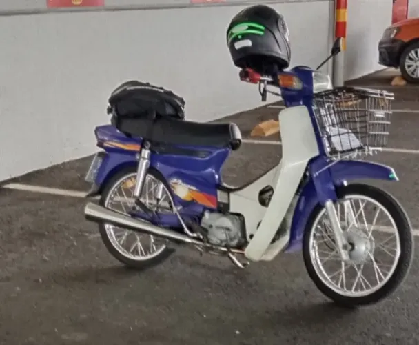 Motos Honda C 100 Dream no Brasil