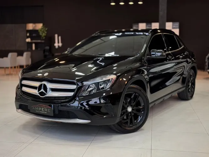 Mercedes-Benz GLA-200 2016 Usados e Novos