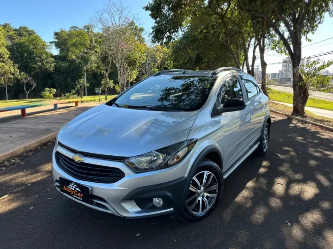 Chevrolet Onix 2018 Usados e Novos